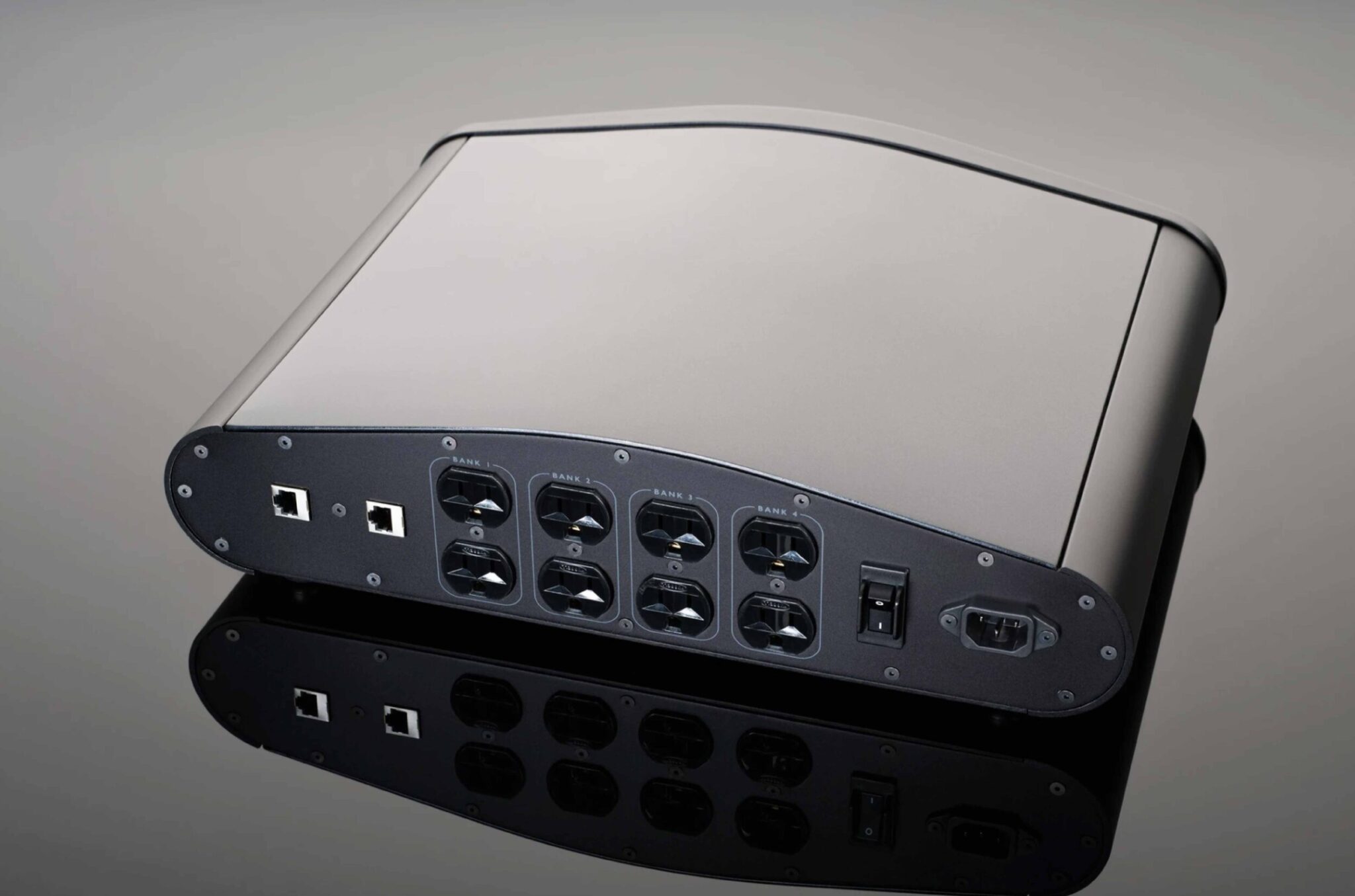 Transparent Reference Power Isolator - Đông Thành - Hòa Phúc